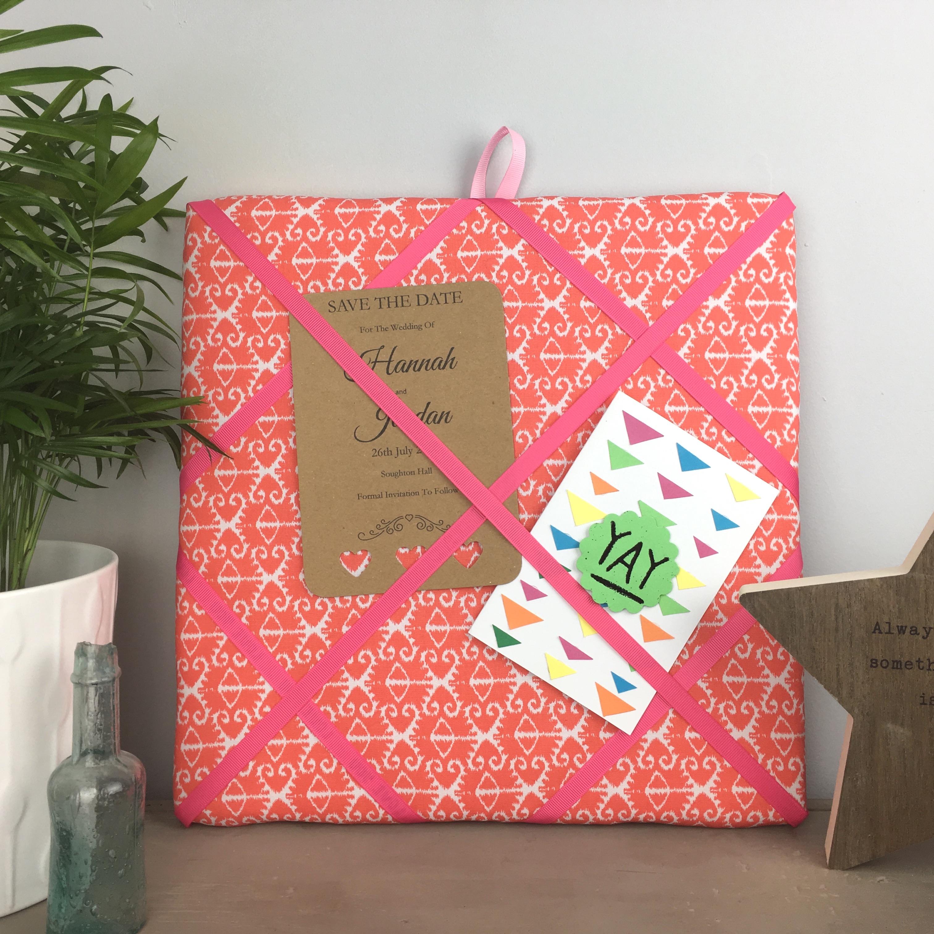How to Upcycle a Canvas into a Fabric Noticeboard – I Heart Maggie