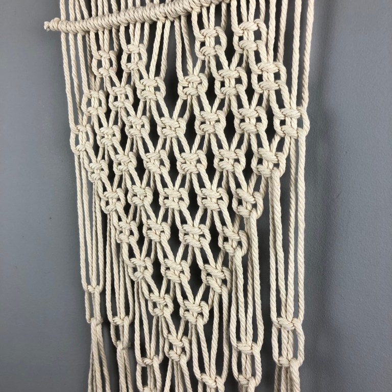 Macrame Heart Wall Hanging Tutorial – I Heart Maggie